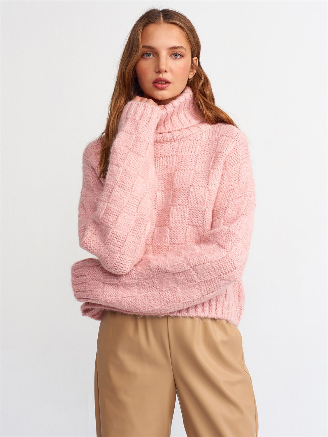 Lonca | Wholesale clothing directly from Turkey at better prices